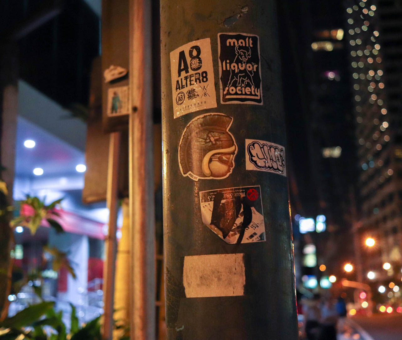 sticker graffiti behind a post – Gem's Photos and Videos